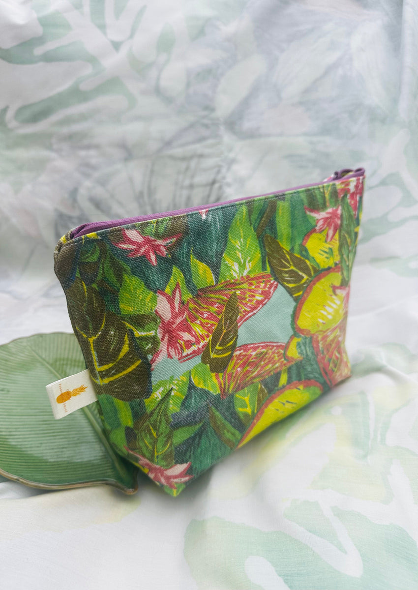 Cosmetic Bag – Isabelle Pennington-Edmead